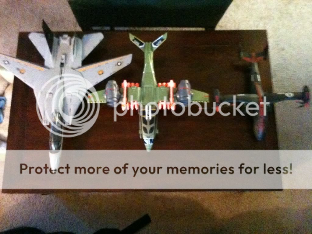 Ghost Hawk II In Hand Pics and Review - HissTank.com