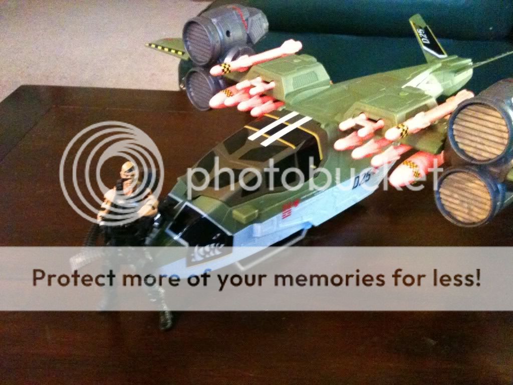 Ghost Hawk II In Hand Pics and Review - HissTank.com