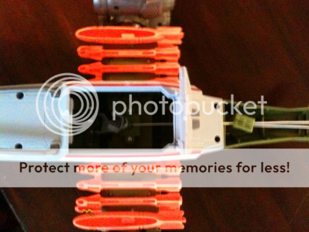 Ghost Hawk II In Hand Pics and Review - HissTank.com